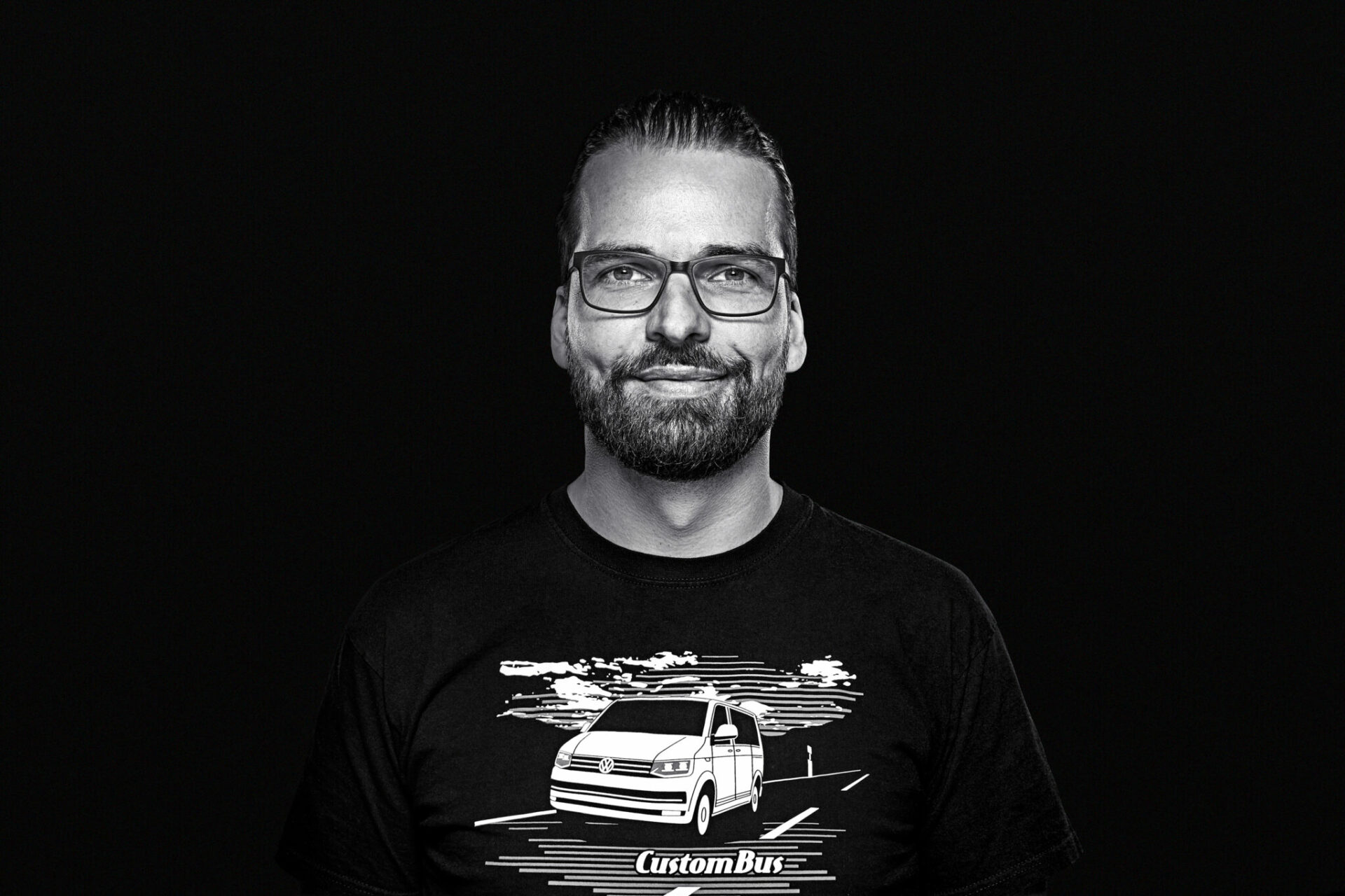 Über uns - Custom-Bus Camping Vans